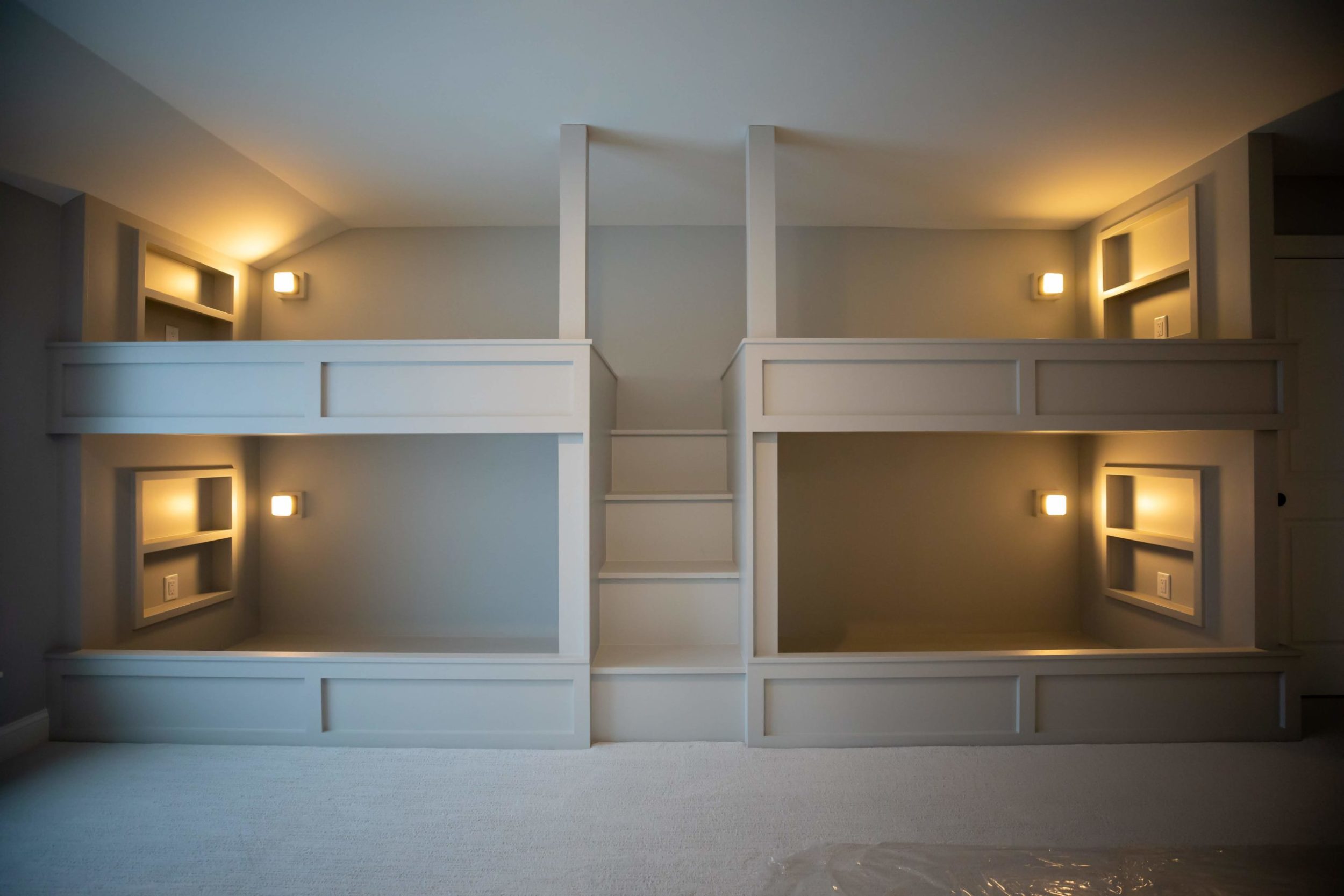 Interior Sheerer Great Room - Old World Homes